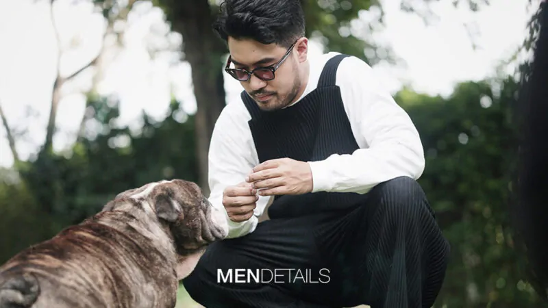 10-แทน-lipta-homme-plisse-issey-miyaket-เอี๊ยม-with-dog-oct21 - MenDetails
